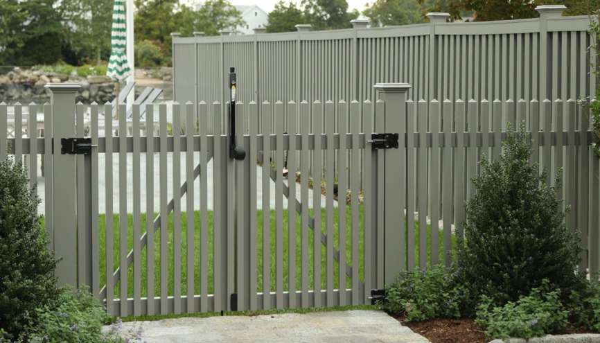 Types of Vinyl Fences - Riverside Fence